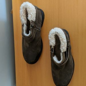 UGG | Shoes | Nwt Ugg Benson Boot | Poshmark